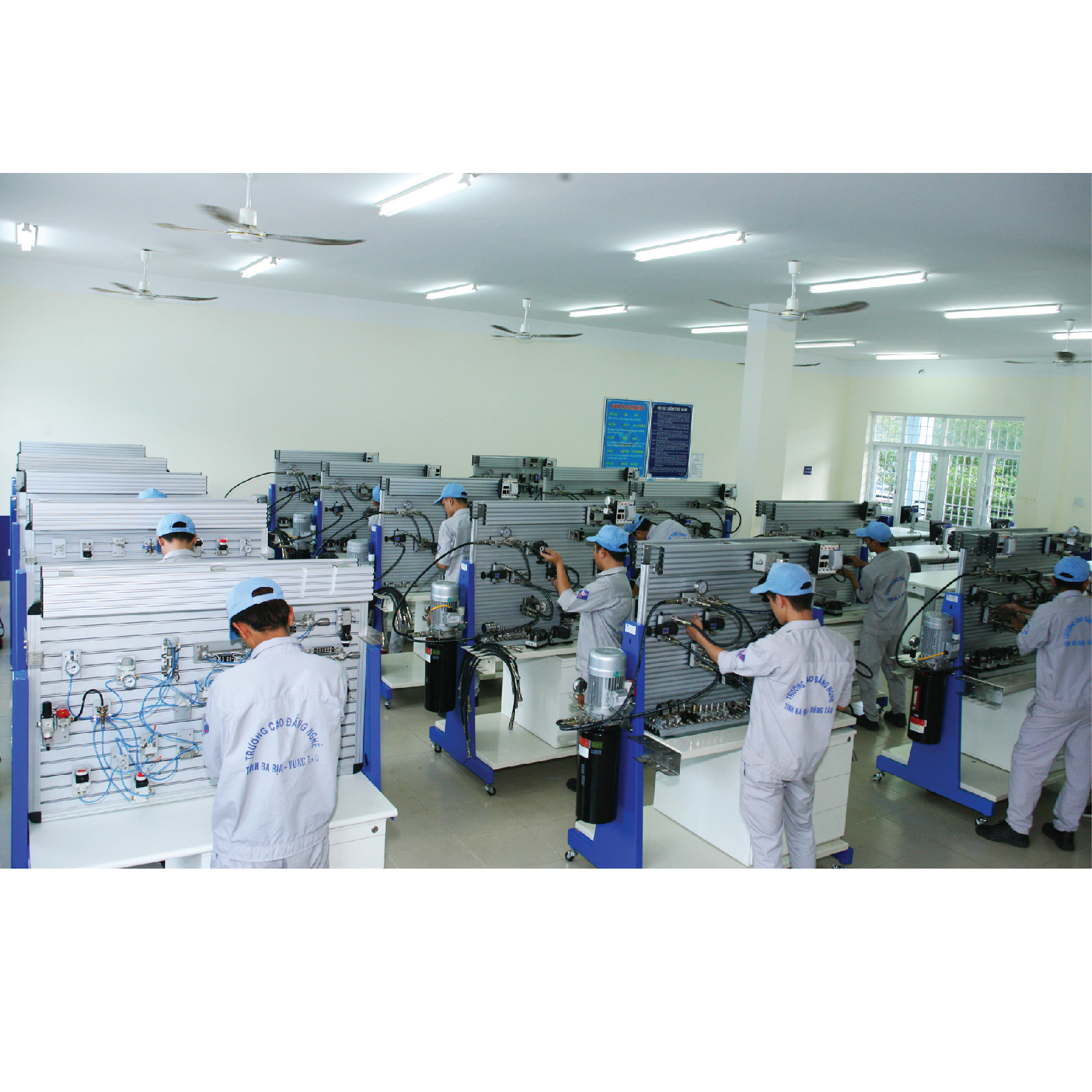 ADVANCED HYDRAULIC PRACTICE SET - Etek Edu